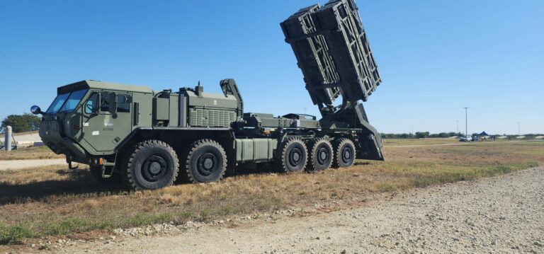 ABD'li Lockheed Martin'den yeni bir çok namluluk roketatar konsepti ...